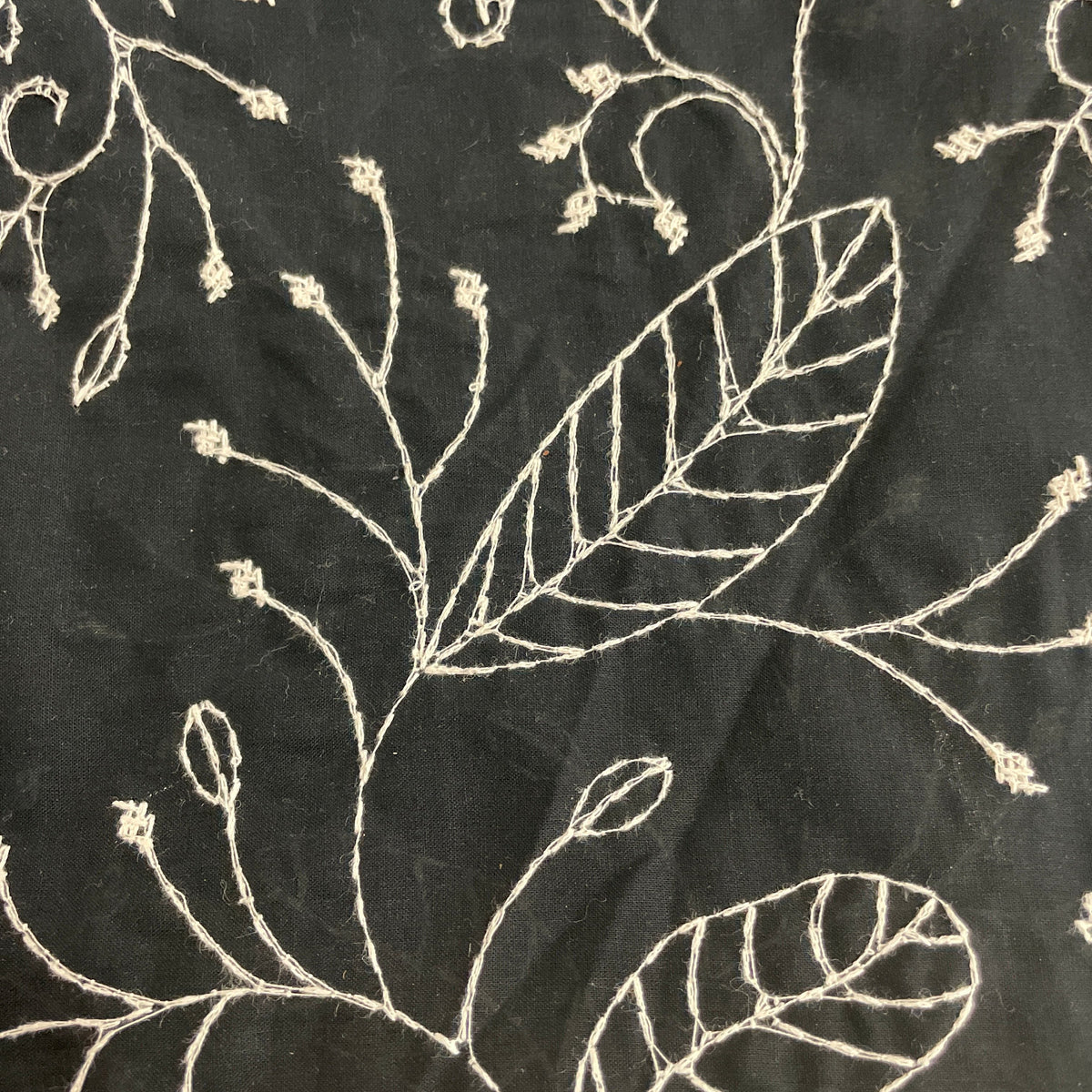 Woven Organic Cotton Flower Black - Eco-Friendly Fabrics | Abaka